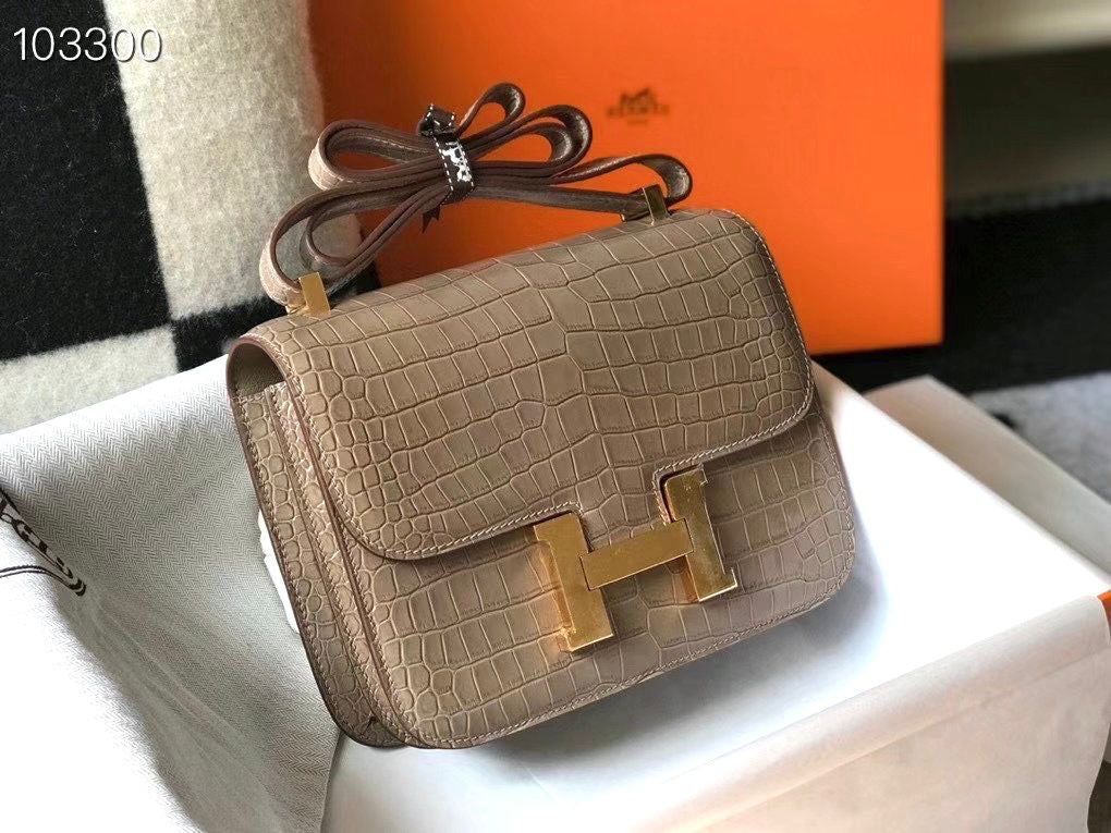 Hermes Constance – Whatever.uae