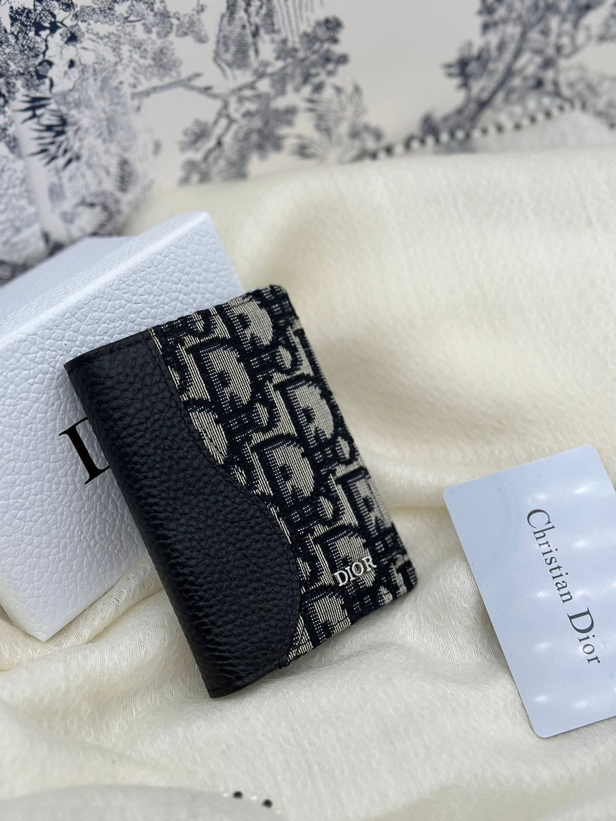 Dior Small Wallets 2 colors – Whatever.uae