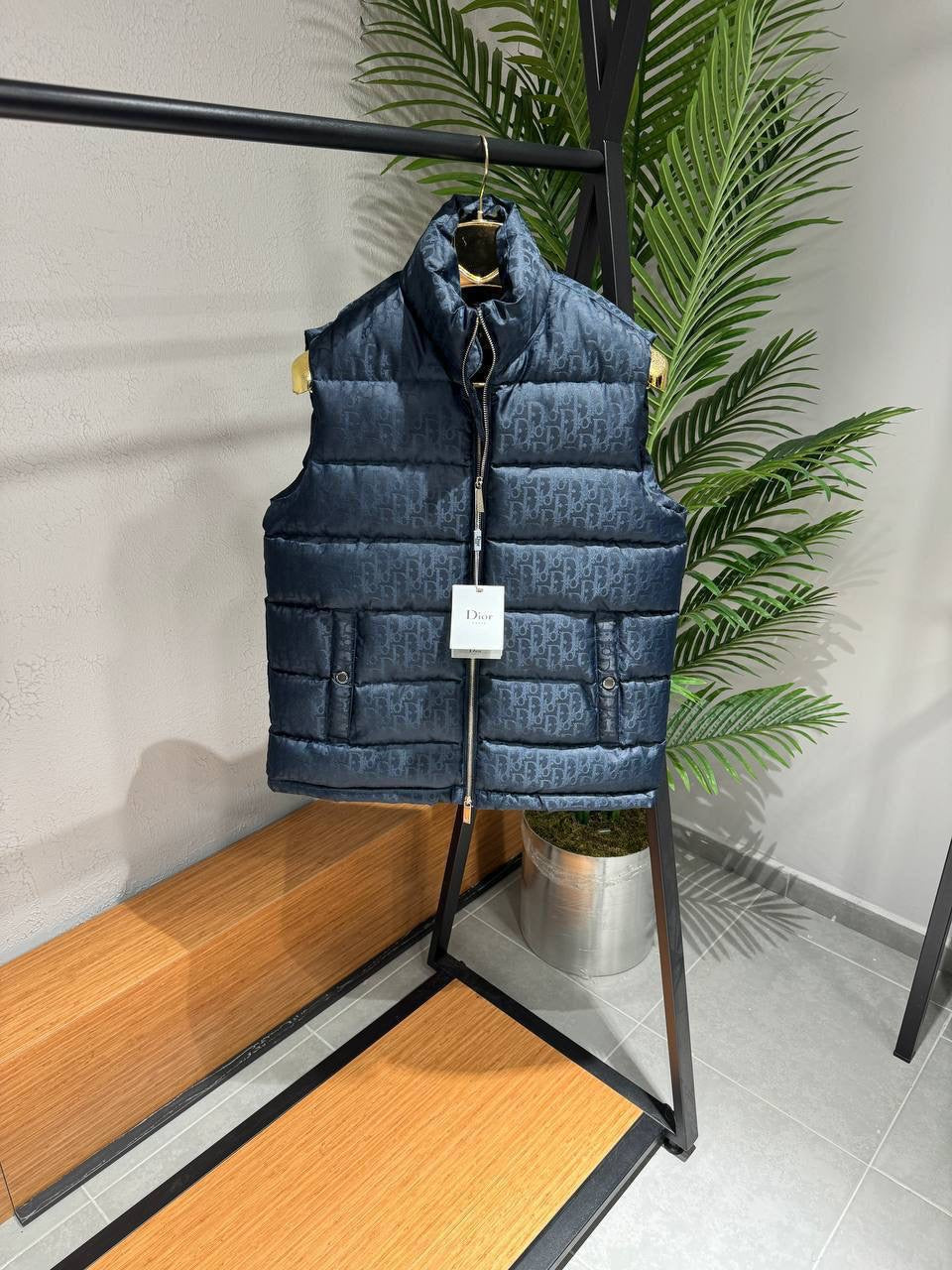 Dior Vest 4 colors – Whatever.uae
