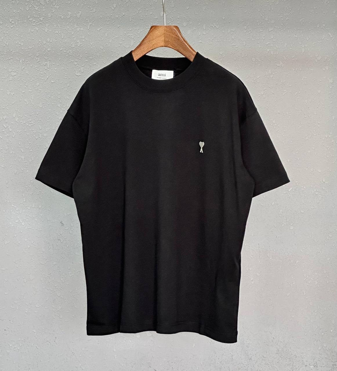 AMI T-shirts 2 colors – Whatever.uae